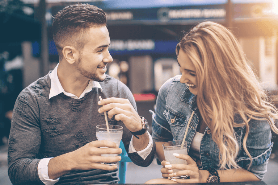 40 Best First Date Questions and Conversations Starters To Break The ...